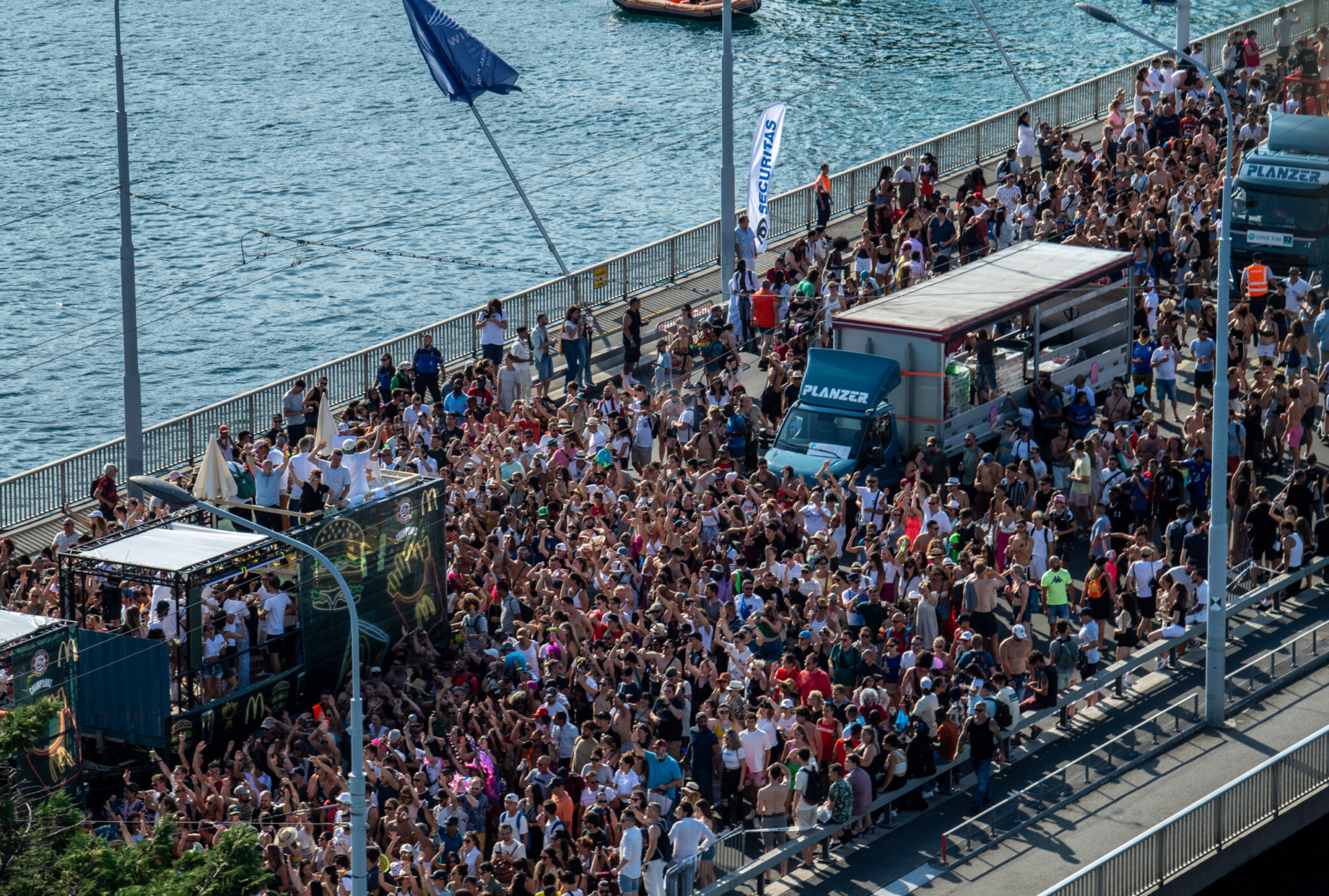 Lake Parade | Geneva-Expats.ch | The social media for expats in Geneva